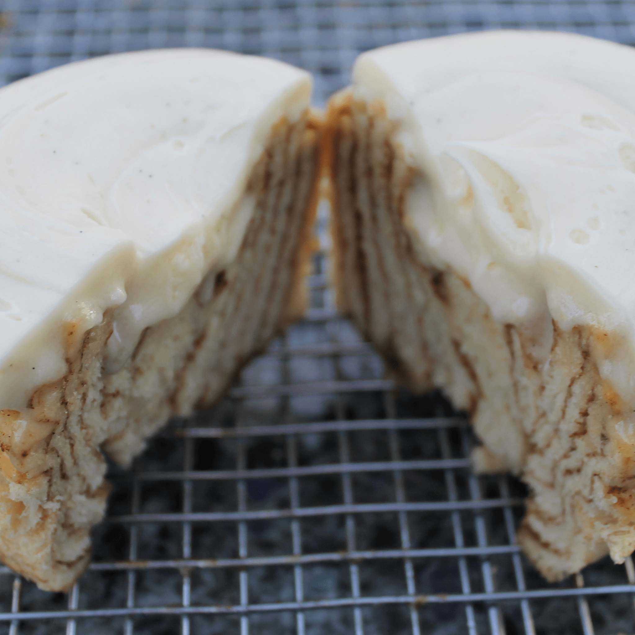 Barry’s Large Cinnamon Roll – Barry's Buns